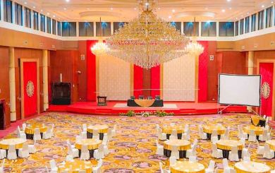 Sutan Raja Hotel And Convention Centre in Soreang | 2023 Updated prices ...