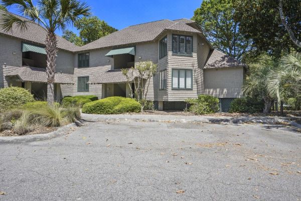 Villa Overlooking Roy Barth Tennis Courts- 5 Minute Walk to Beach预订价格 ...