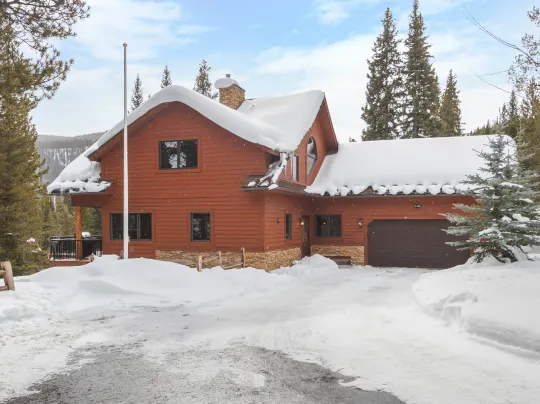 Luxurious Hot Tub And Cozy Gas Fireplace - Stunning Mountain Retreat - Summit County, CO