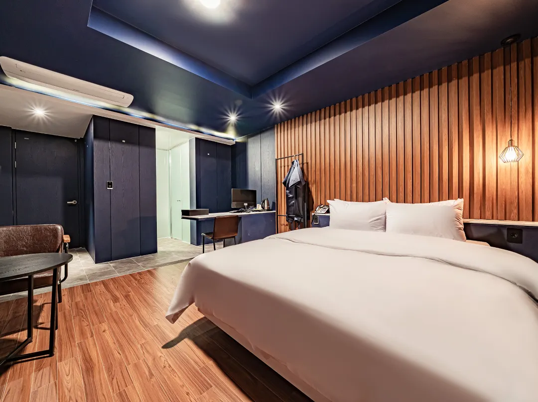 Ansan Hotel Wol - 안산시