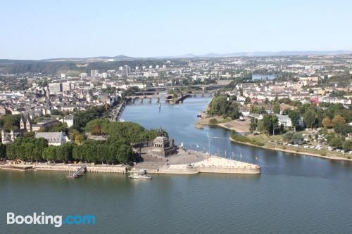 Ferienwohnung Rheinblick-Koblenz Nr 4 "Burg Lahneck"预订价格,联系电话位置地址【携程酒店】