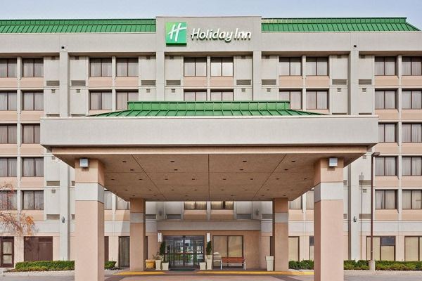Holiday Inn 西密西沙加多伦多(Holiday Inn Mississauga Toronto West)预订价格,联系电话位置地址 ...