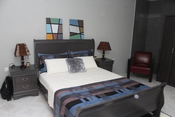 玫瑰里耶特优亚民宿(Rose Leat Elegant Bed & Breakfast)预订价格,联系电话位置地址【携程酒店】