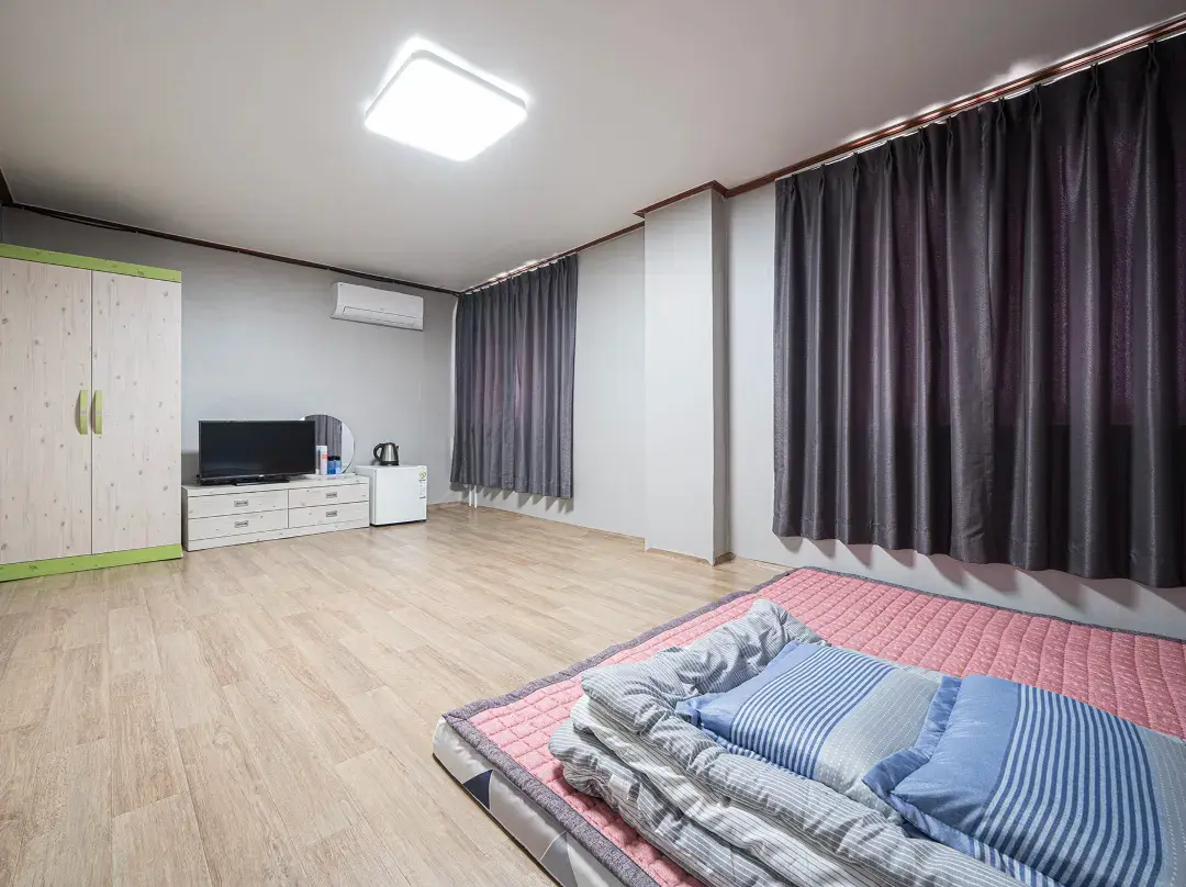 Buan Myeongseong - Gwangju