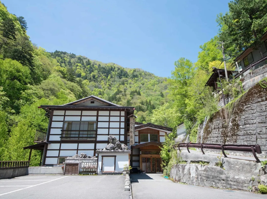 Shirahone Onsen Tsuruya Ryokan - Takayama