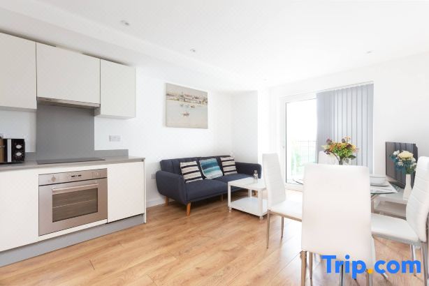 Skyvillion - Tower Point Enfield 1Bed W/Balcony Book / Directions ...