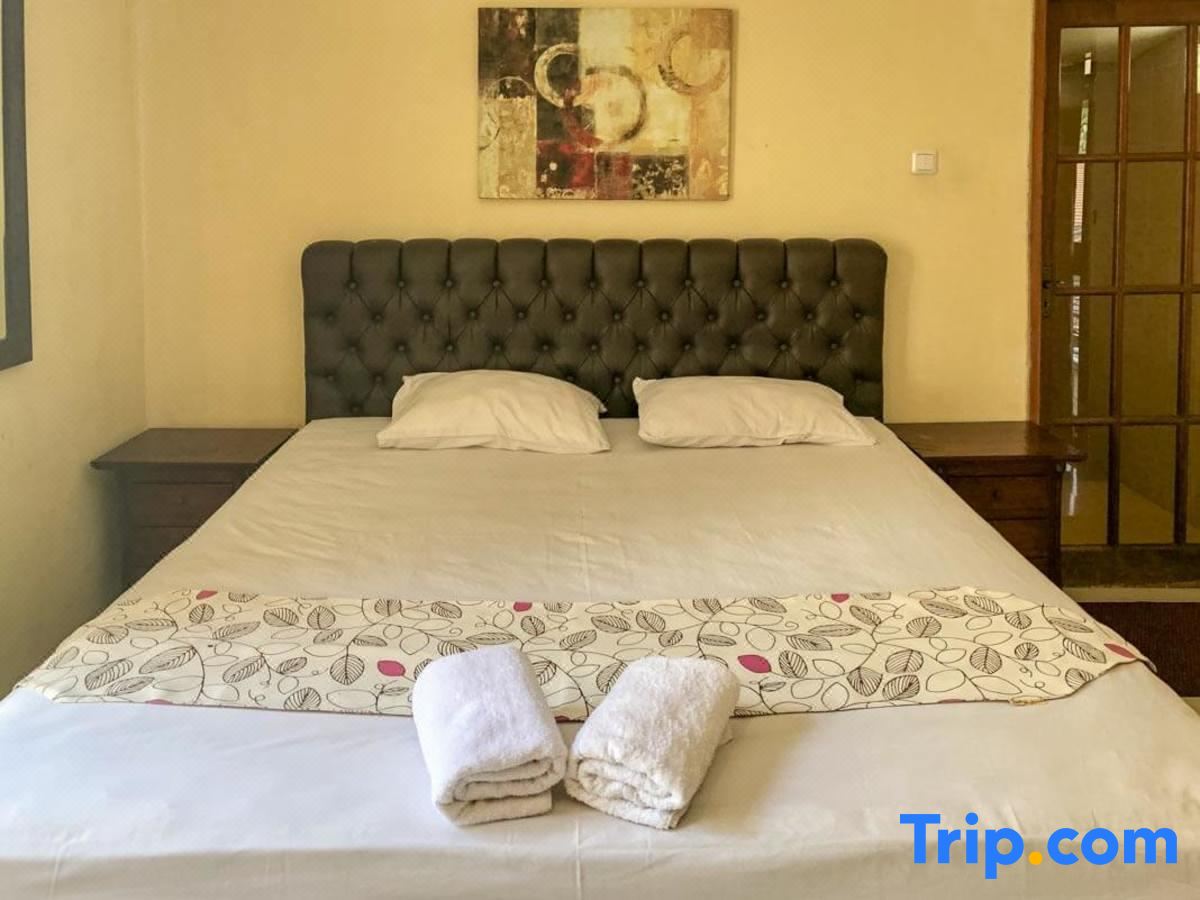 Bens Homestay Mitra RedDoorz 予約 / アクセス情報 - NAVITIME Transit