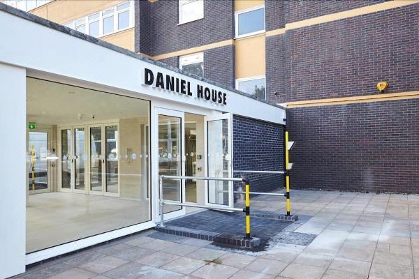 利物浦搭尼耶拉屋酒店(Daniel House Liverpool)预订价格,联系电话位置地址【携程酒店】