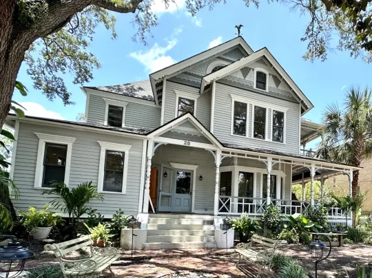 Charming Historic Retreat With Modern Luxury - Enchanting Oasis - St. Augustine, FL