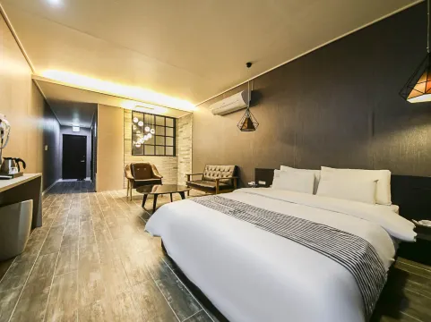Eumseong Chungbukyeoksindosi H Motel - Daejeon