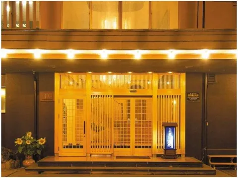 Yugawara Onsen Kawasegien Isuzu Hotel - Atami