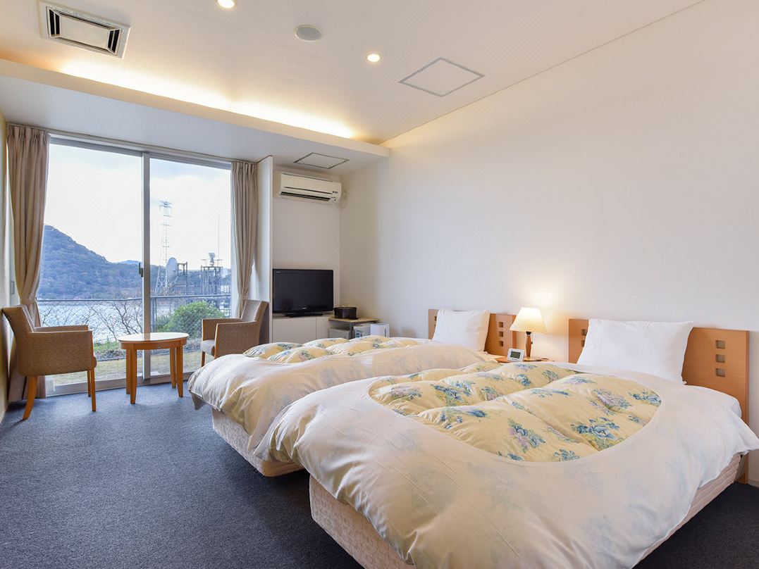 Hinoyama Park - Access, Business Hours, Nearby Spots - Japan Travel ...