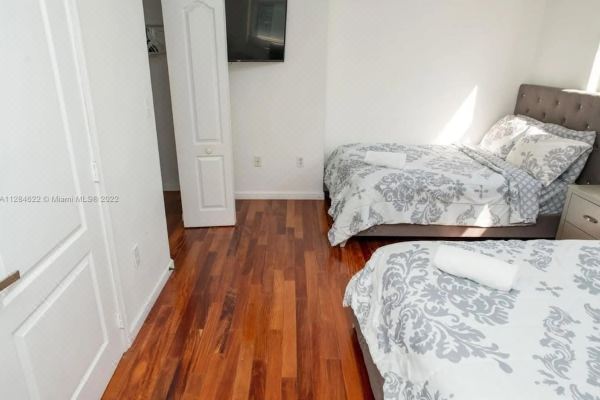 Brickell现代公寓，极好的海湾视野(Bnb Hyperion - Condo for 7 w Pool, Gym & Hot Tub ...