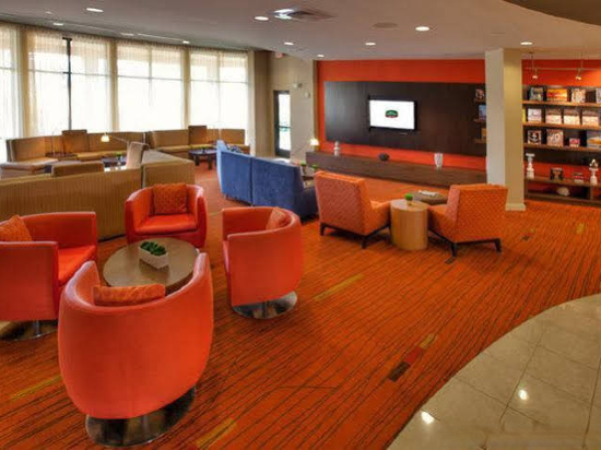 Courtyard Roanoke Airport Roanoke - 2022 hotel deals - Klook United States