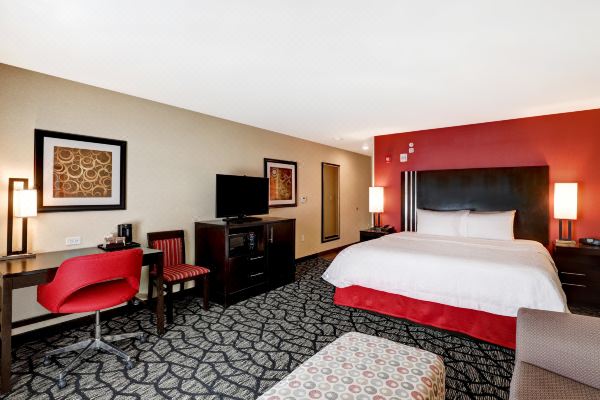 希尔顿旗下欢朋酒店 - 奇利瓦克(Hampton Inn by Hilton Chilliwack)预订价格,联系电话位置地址【携程酒店】