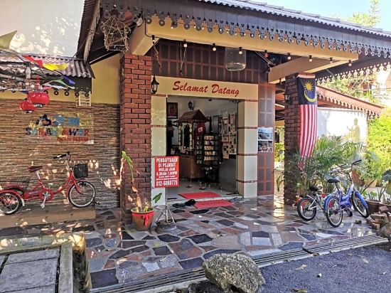 Sabak Awor Resort Tangkak - 2022 hotel deals - Klook United States