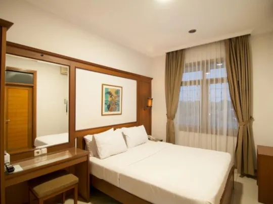 Corsica Hotel - Bandung