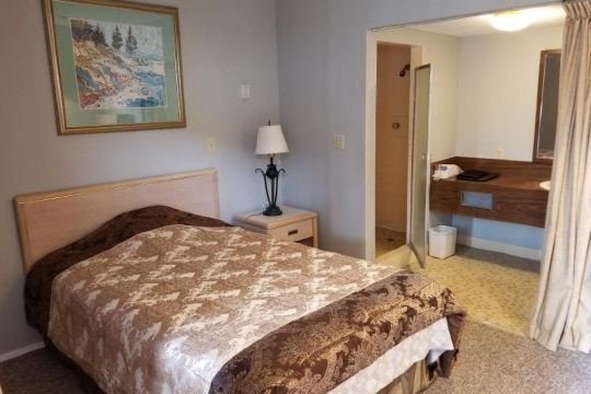 Slumber Lodge Williams Lake预订价格,联系电话位置地址【携程酒店】