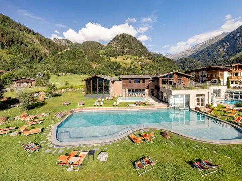 Hotel Schneeberg Family Resort & Spa - Trentino-Alto Ádige