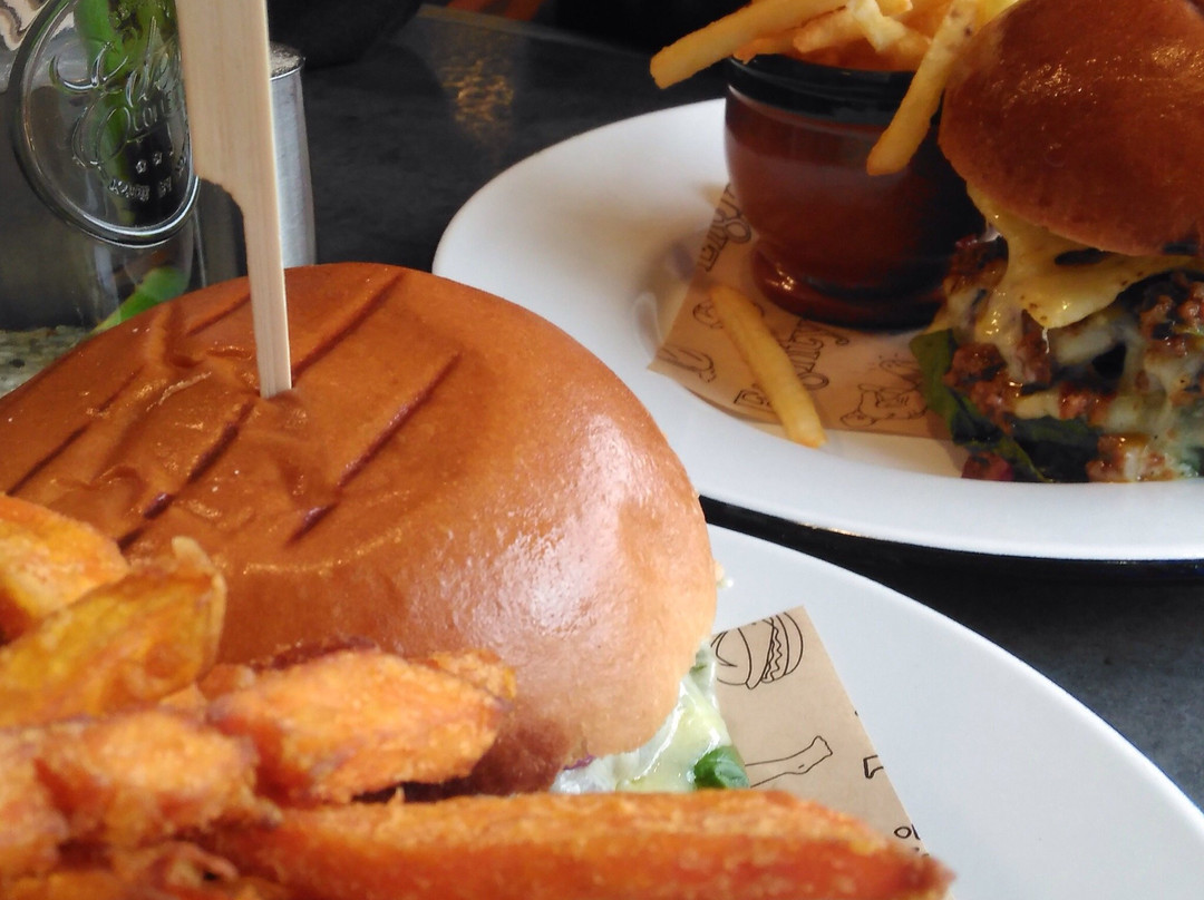 Eighty Ate Burger - (Reigate)餐厅/美食点评 - 餐厅地址/餐厅电话/餐厅周边信息/餐厅推荐菜 ...