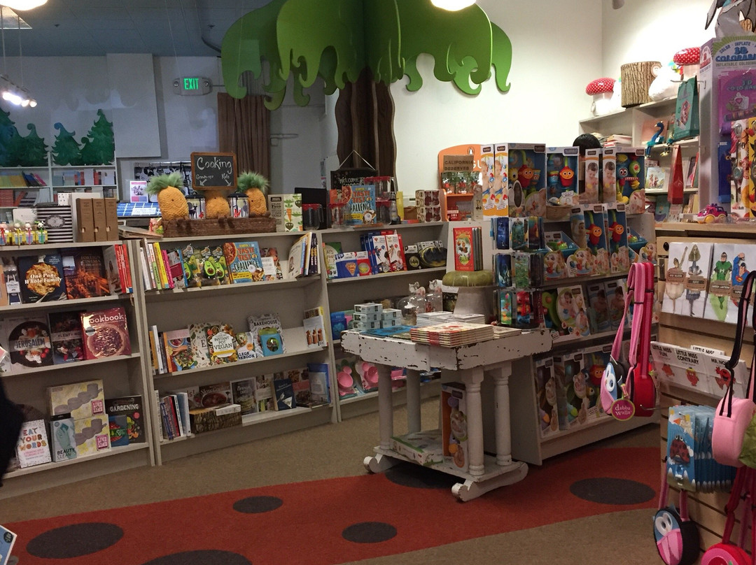 2024年2月The Reading Bug景点攻略-The Reading Bug门票预订|地址|图片-The Reading Bug景点 ...