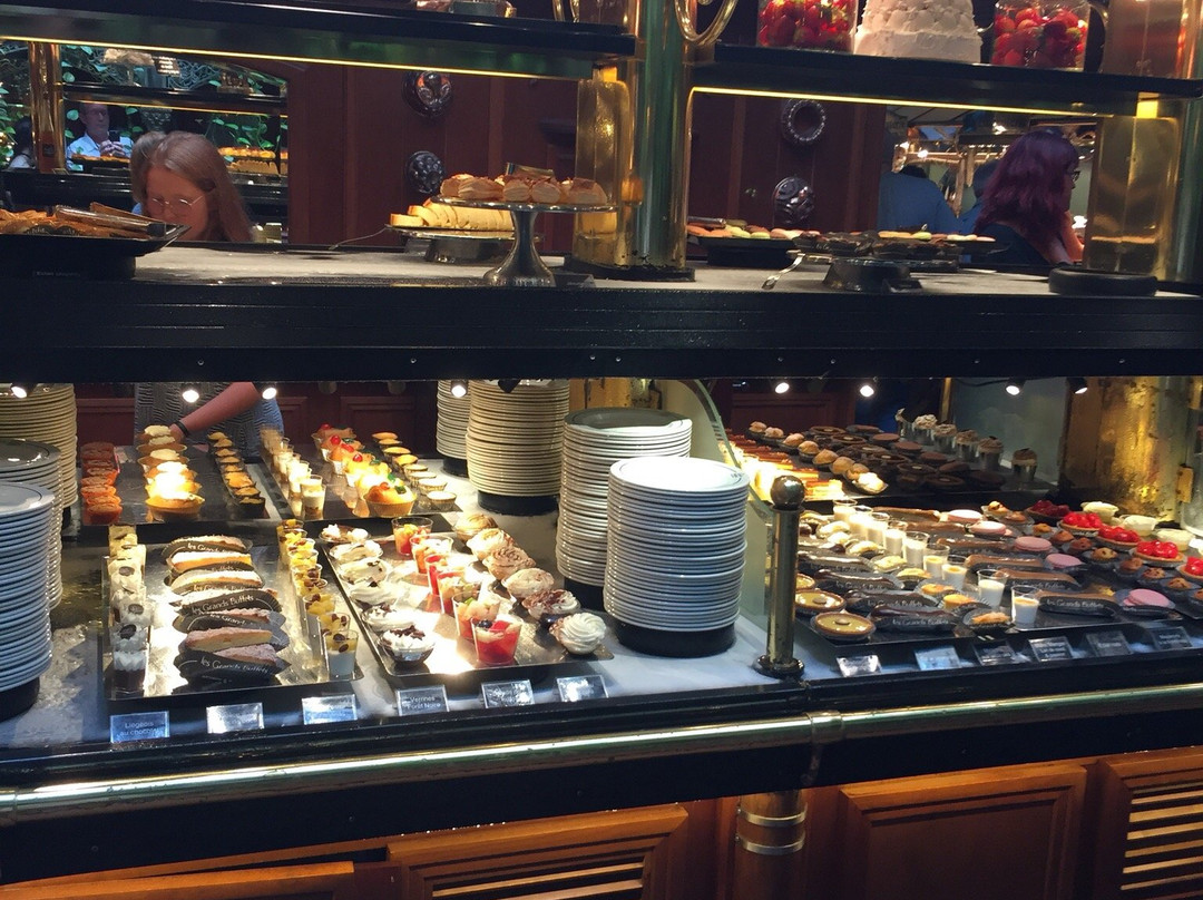 Les Grands Buffets - (纳博讷)餐厅/美食点评 - 餐厅地址/餐厅电话/餐厅周边信息/餐厅推荐菜 - Tripadvisor猫途鹰