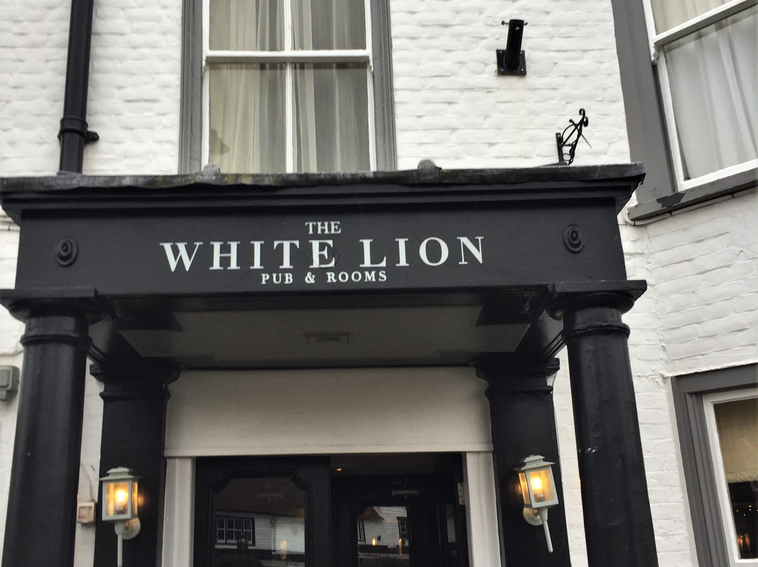 The White Lion - (Tenterden)餐厅/美食点评 - 餐厅地址/餐厅电话/餐厅周边信息/餐厅推荐菜 ...