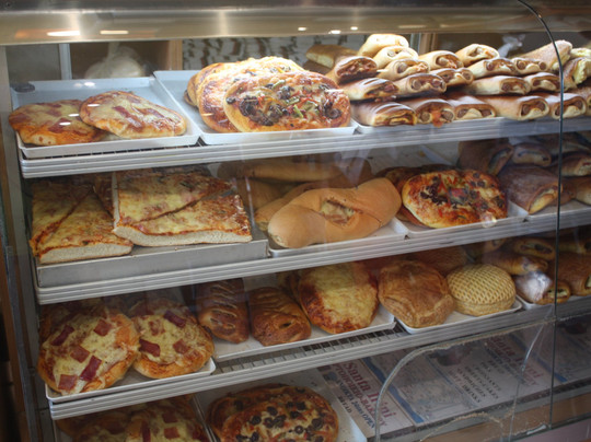 Santa Irini Bakery - (佩里萨)餐厅/美食点评 - 餐厅地址/餐厅电话/餐厅周边信息/餐厅推荐菜 - Tripadvisor猫途鹰