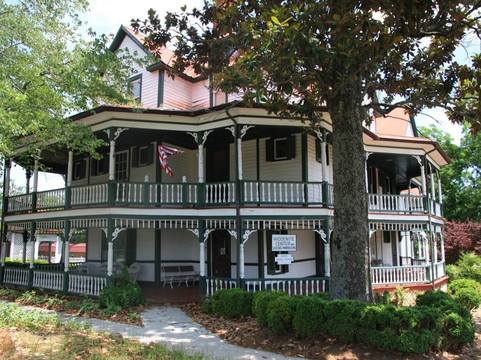 2026年1月Hiddenite Arts & Heritage Center's Lucas Mansion Museum景点攻略 ...