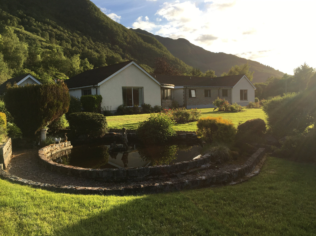 2025年2月West Laroch旅游景点攻略-West Laroch旅游住宿,-West Laroch旅游美食-猫途鹰