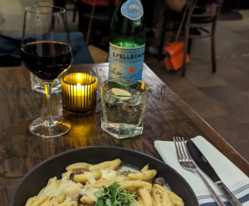 Gaspar Brasserie Française - (蒙特利尔)餐厅/美食点评 - 餐厅地址/餐厅电话/餐厅周边信息/餐厅推荐菜 ...