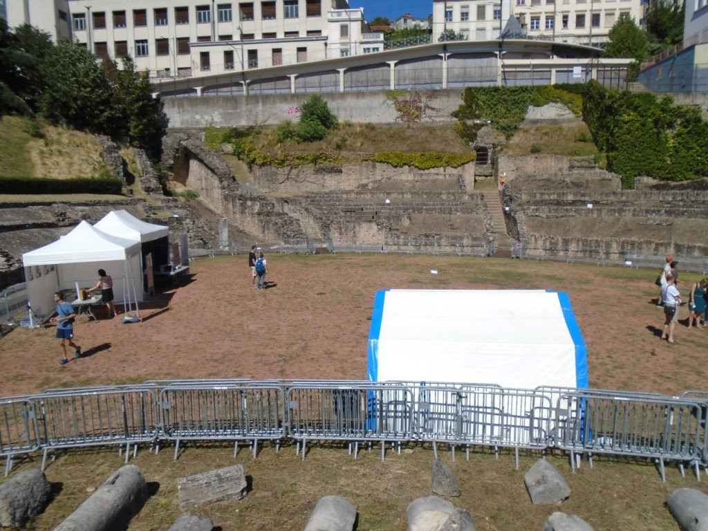 2024年3月Amphitheater of the Three Gauls景点攻略-Amphitheater of the Three ...