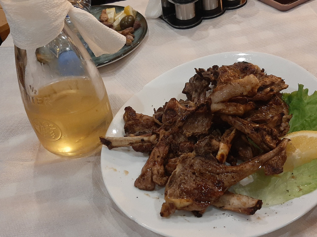 Zgara Supreme - (地拉那)餐厅/美食点评 - 餐厅地址/餐厅电话/餐厅周边信息/餐厅推荐菜 - Tripadvisor猫途鹰