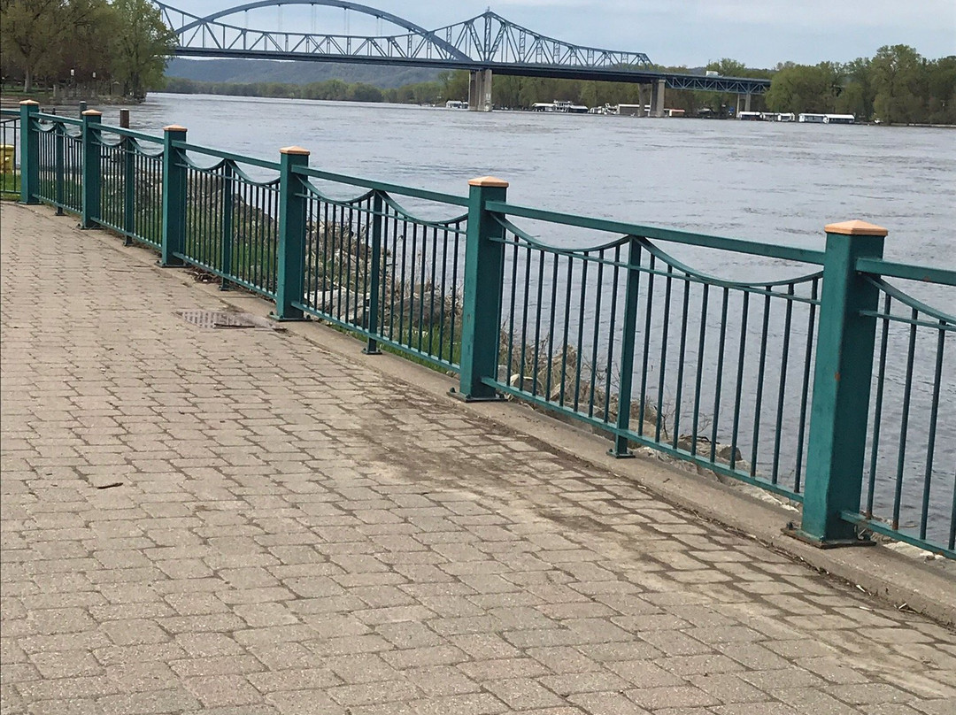 2024年10月The La Crosse Queen景点攻略-The La Crosse Queen门票预订|地址|图片-The La ...