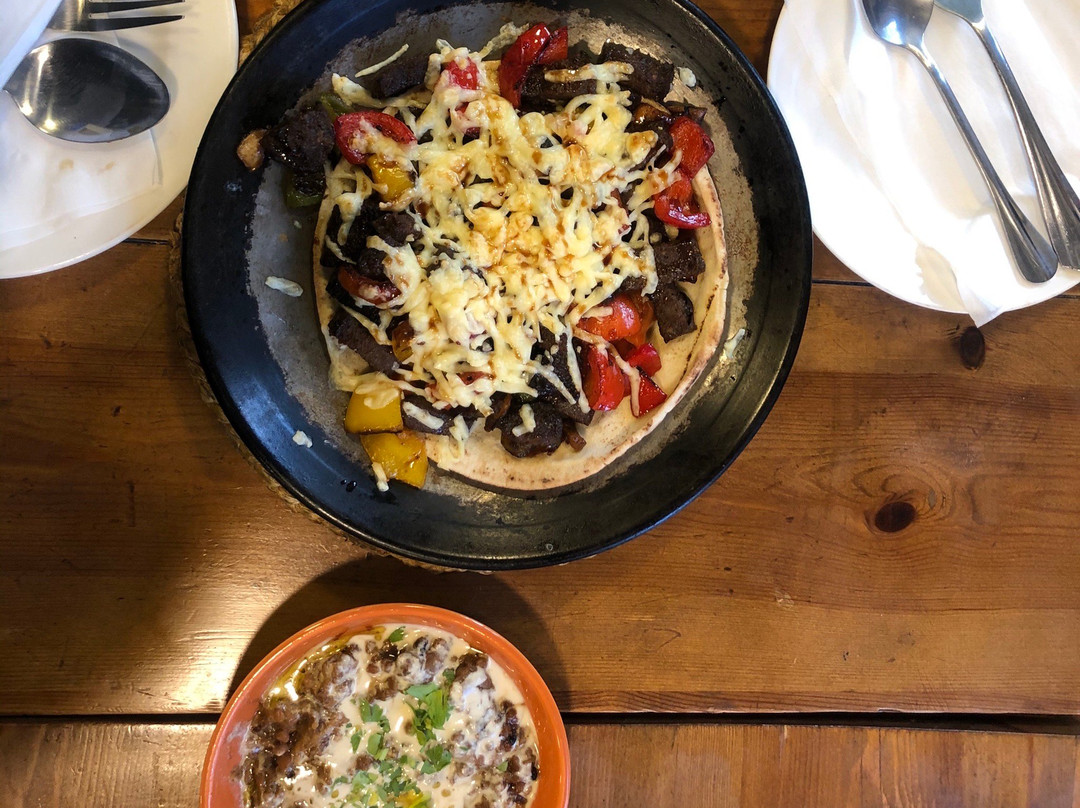 Chapters - (安曼)餐厅/美食点评 - 餐厅地址/餐厅电话/餐厅周边信息/餐厅推荐菜 - Tripadvisor猫途鹰