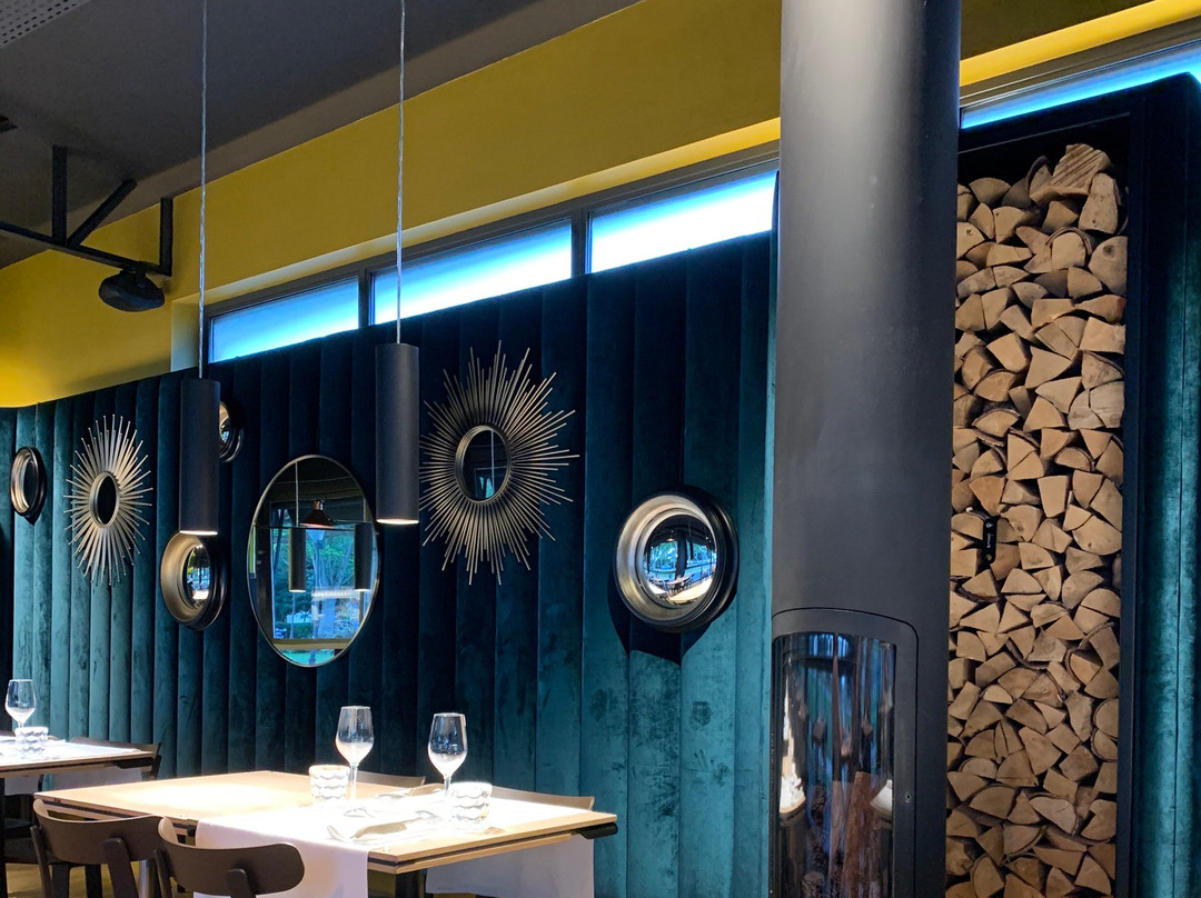 Le Mail - (拉罗谢尔)餐厅/美食点评 - 餐厅地址/餐厅电话/餐厅周边信息/餐厅推荐菜 - Tripadvisor猫途鹰