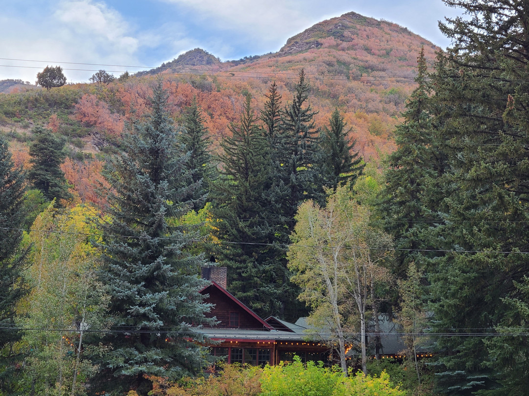 Log Haven - (盐湖城)餐厅/美食点评 - 餐厅地址/餐厅电话/餐厅周边信息/餐厅推荐菜 - Tripadvisor猫途鹰
