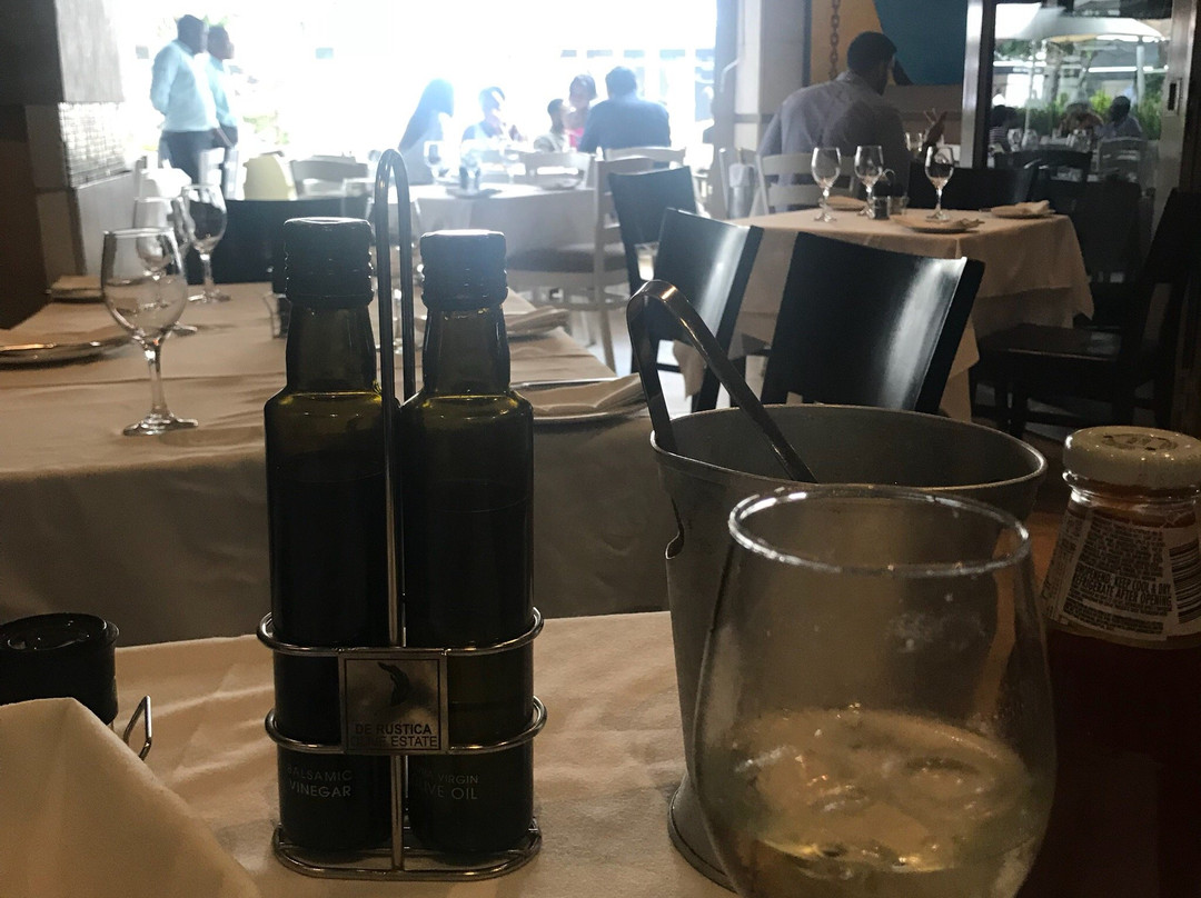 Fishmonger Rosebank - (约翰内斯堡)餐厅/美食点评 - 餐厅地址/餐厅电话/餐厅周边信息/餐厅推荐菜 ...