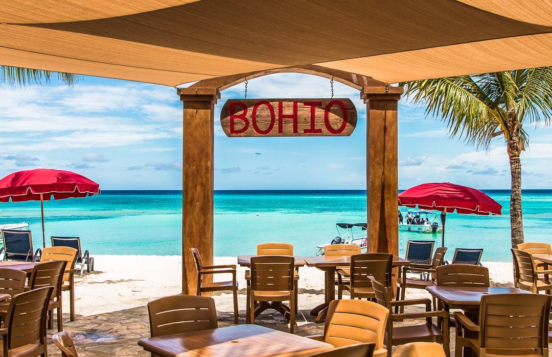 2023年10月Cockburn Town旅游景点攻略-Cockburn Town旅游住宿,-Cockburn Town旅游美食-猫途鹰