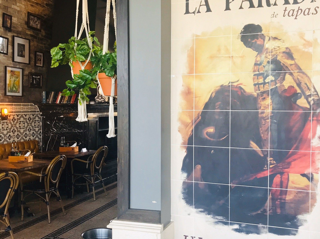 La Parada Waterfall Corner - (中兰德)餐厅/美食点评 - 餐厅地址/餐厅电话/餐厅周边信息/餐厅推荐菜 ...