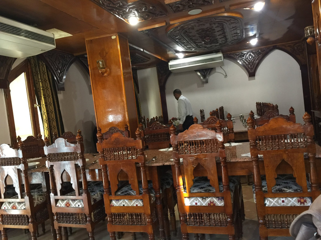 El Hussein Restaurant - (卢克索)餐厅/美食点评 - 餐厅地址/餐厅电话/餐厅周边信息/餐厅推荐菜 ...