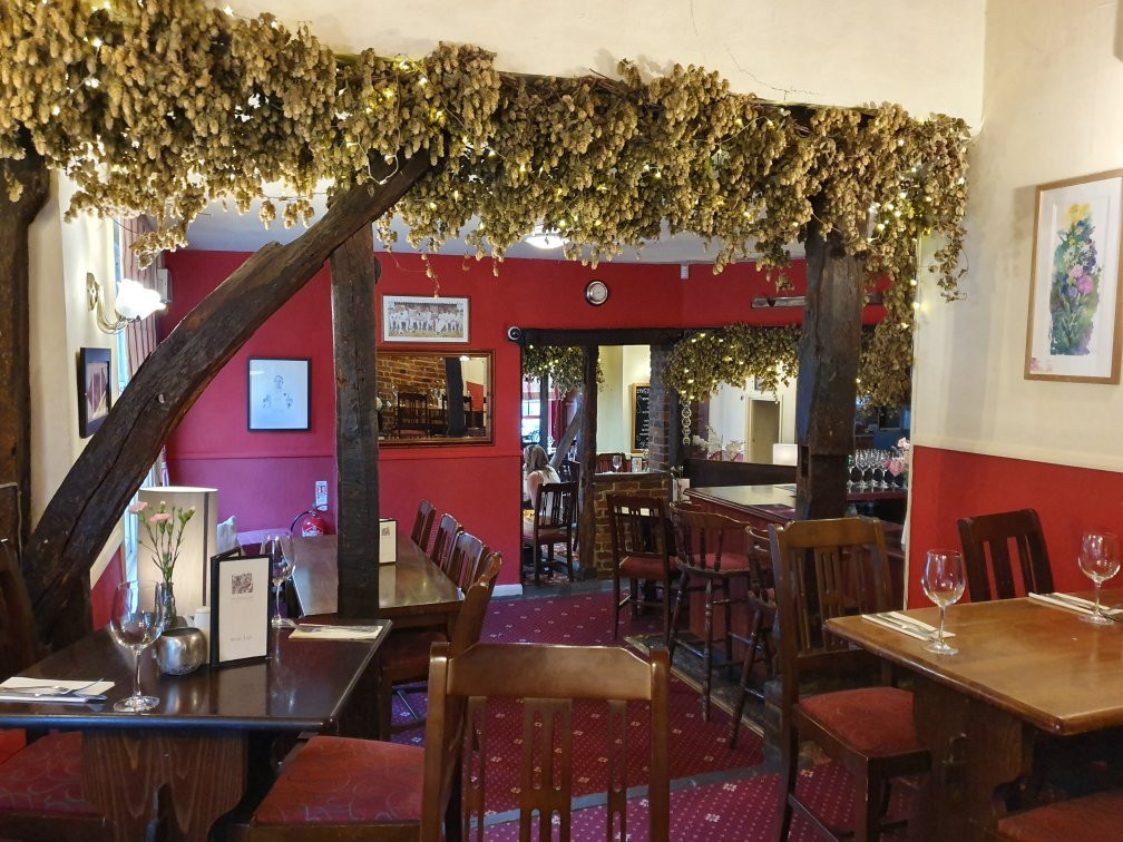 The George Inn - (Leeds)餐厅/美食点评 - 餐厅地址/餐厅电话/餐厅周边信息/餐厅推荐菜 - Tripadvisor猫途鹰