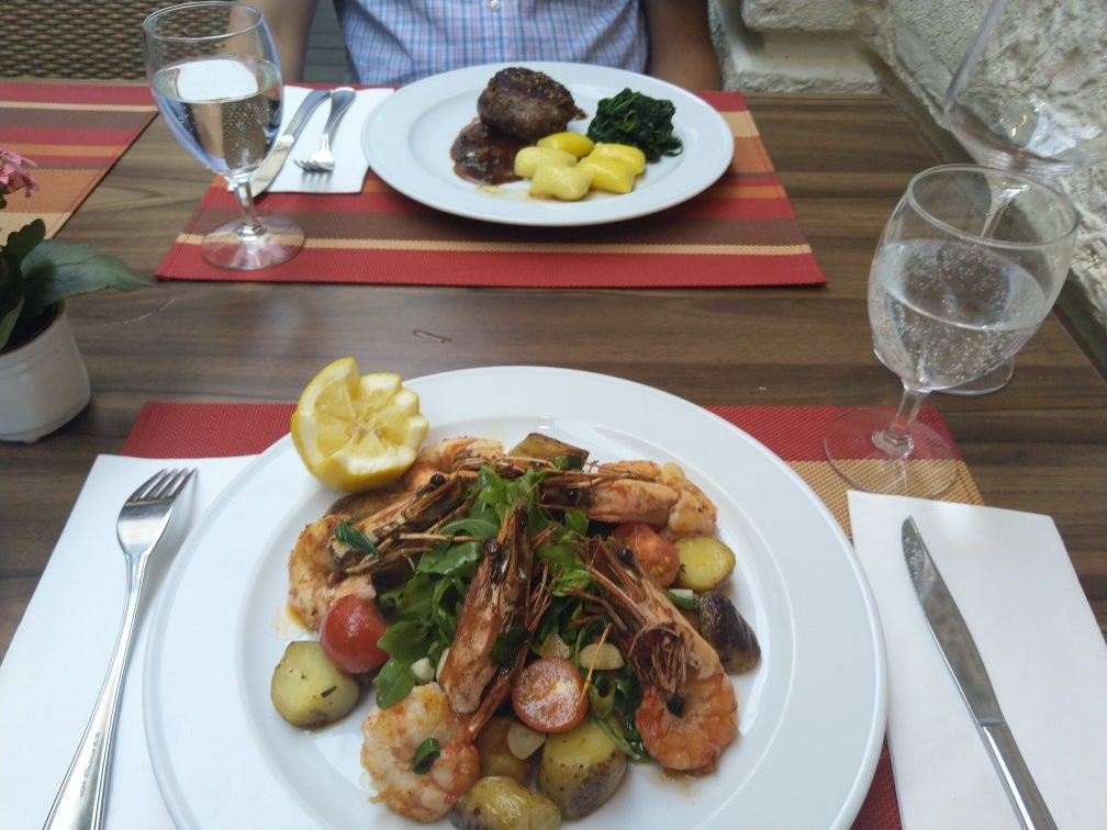 Da Capo - (维也纳)餐厅/美食点评 - 餐厅地址/餐厅电话/餐厅周边信息/餐厅推荐菜 - Tripadvisor猫途鹰