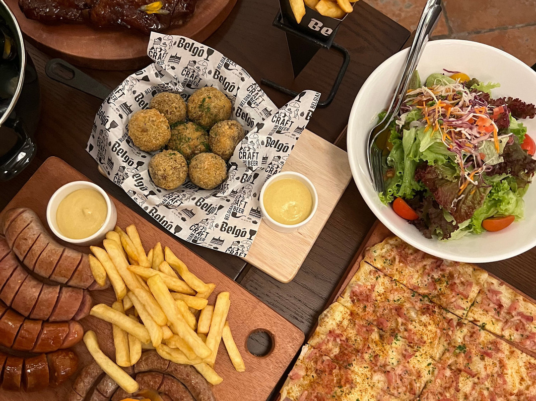 Belgo Belgian Craft Beer Brewery - Ton That Thiep - (胡志明市)餐厅/美食点评 - 餐厅地址/餐厅电话/餐厅周边信息/餐厅推荐菜 ...