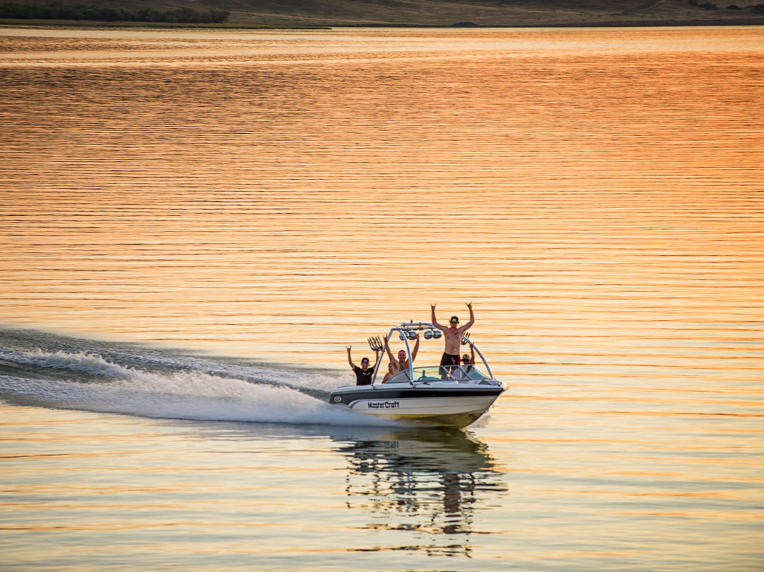 2024年11月lake Diefenbaker Tourism景点攻略 Lake Diefenbaker Tourism门票预订地址图片 Lake Diefenbaker Tourism