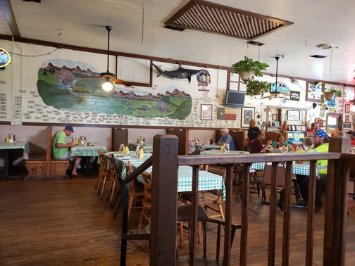 2024年6月McQueeney旅游景点攻略-McQueeney旅游住宿,-McQueeney旅游美食-猫途鹰