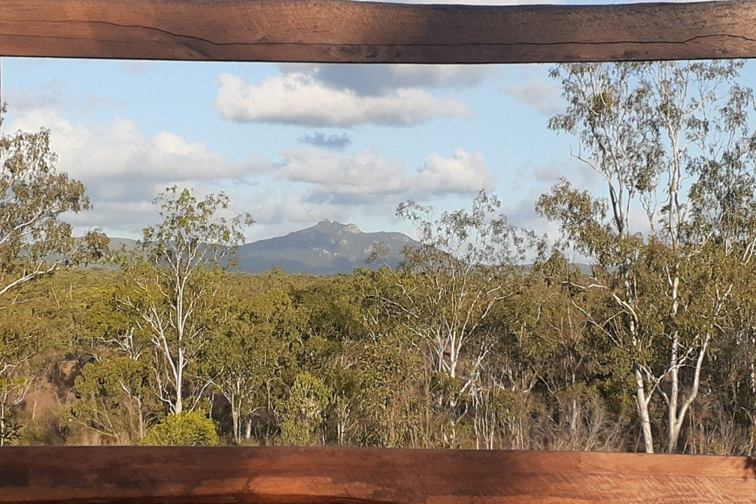 2025年12月Mount Larcom旅游景点攻略-Mount Larcom旅游住宿,-Mount Larcom旅游美食-猫途鹰