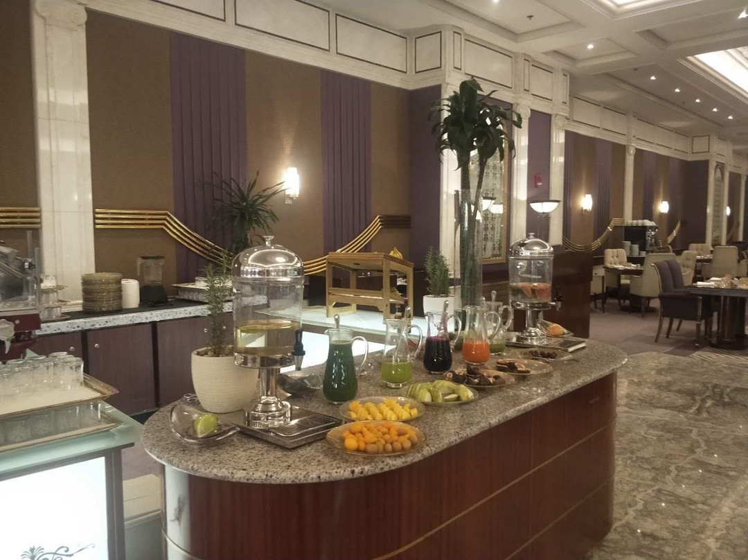 Azzurro - (利雅德)餐厅/美食点评 - 餐厅地址/餐厅电话/餐厅周边信息/餐厅推荐菜 - Tripadvisor猫途鹰