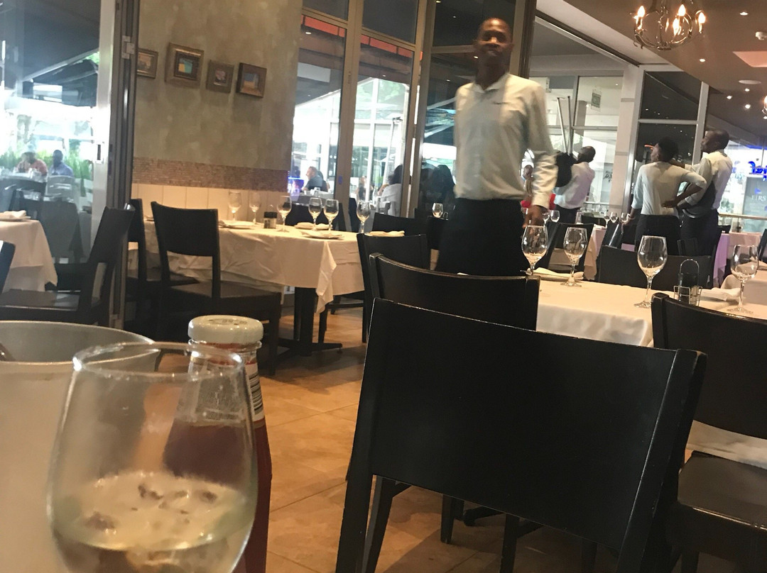 Fishmonger Rosebank - (约翰内斯堡)餐厅/美食点评 - 餐厅地址/餐厅电话/餐厅周边信息/餐厅推荐菜 ...