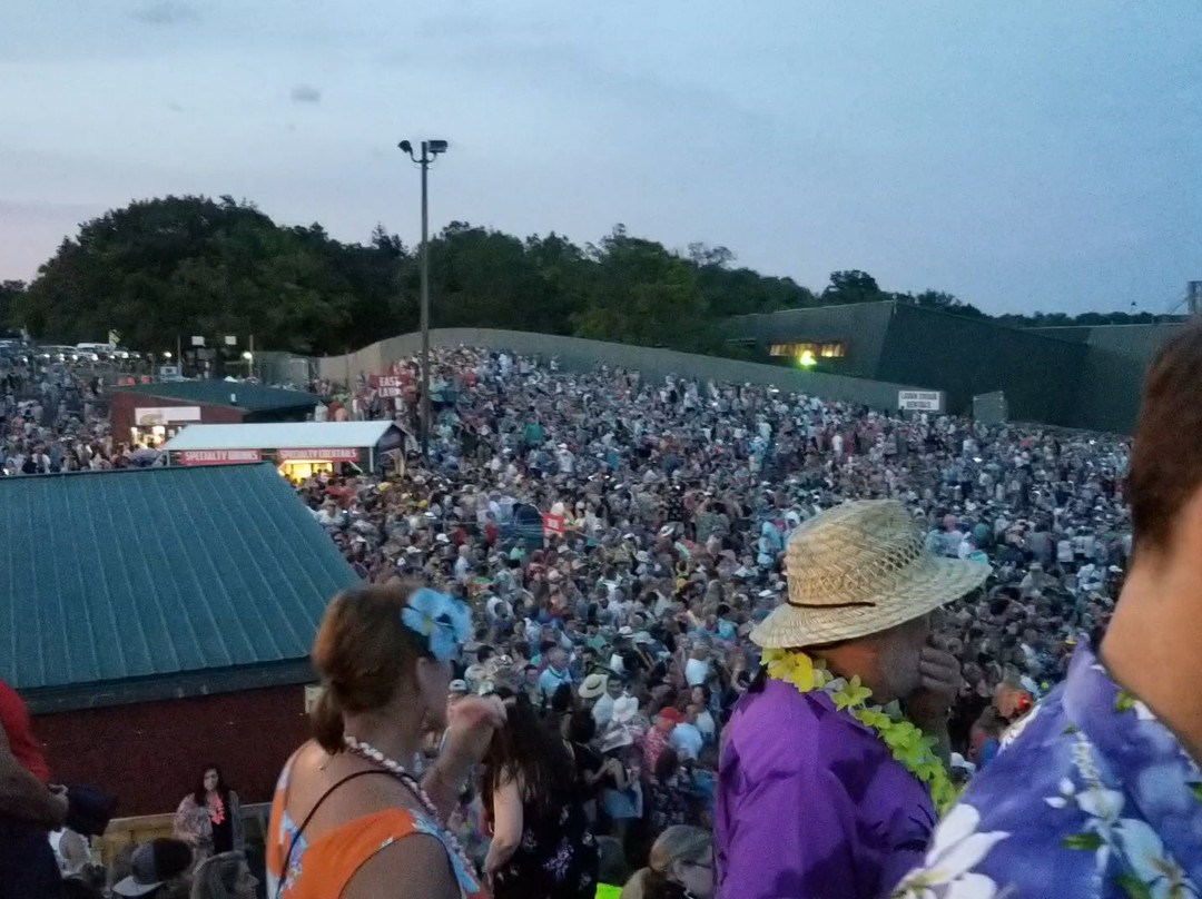 2024年2月Alpine Valley Music Theatre景点攻略-Alpine Valley Music Theatre门票预订 ...